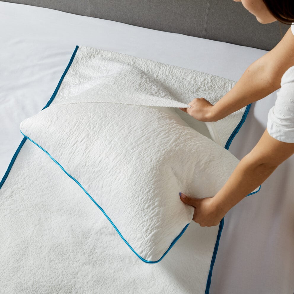 CoolSoft™ Bedding for Menopause / Night sweats relief - The MenoMat